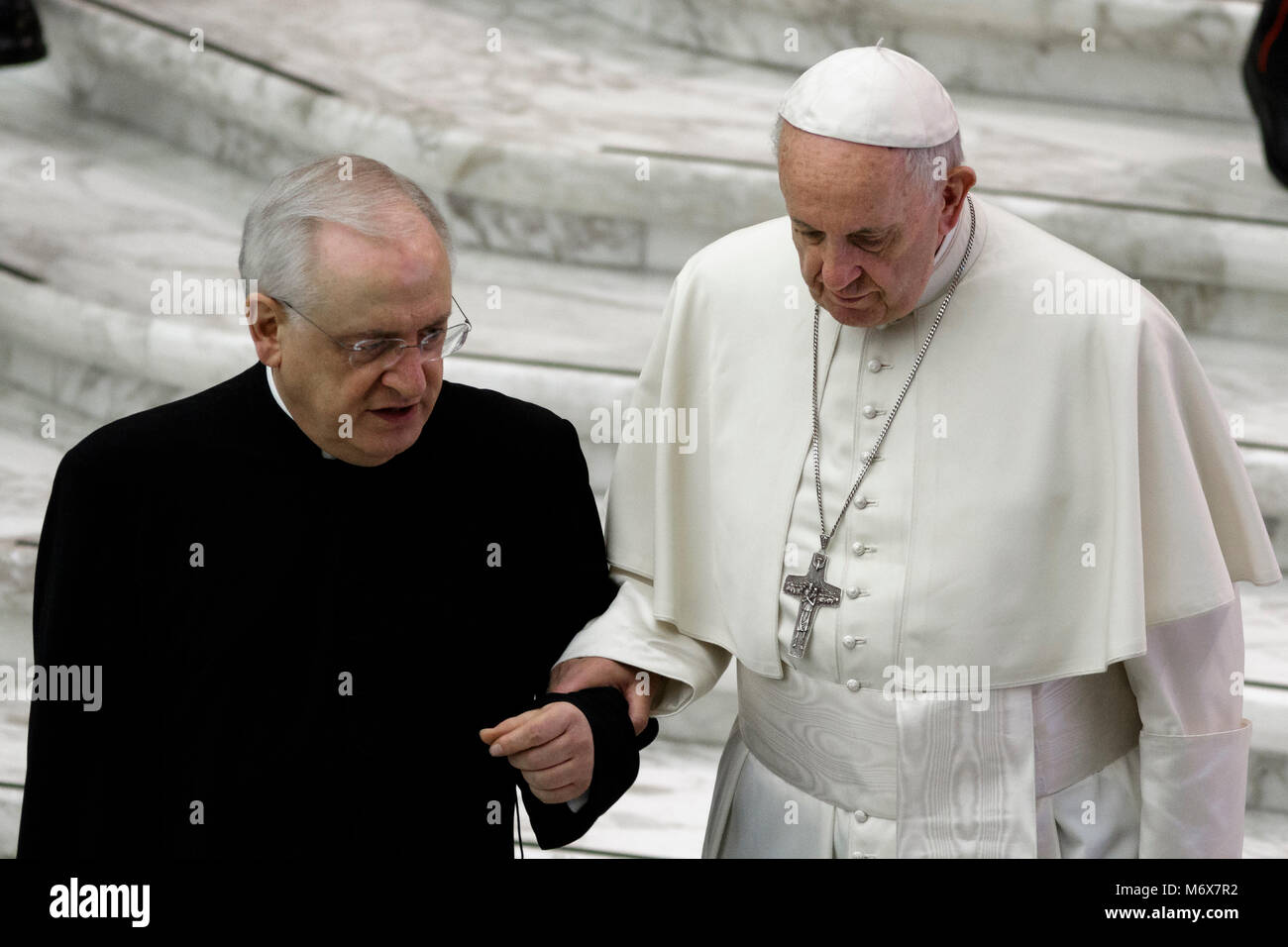 Papal audience hall hi-res stock photography and images - Alamy