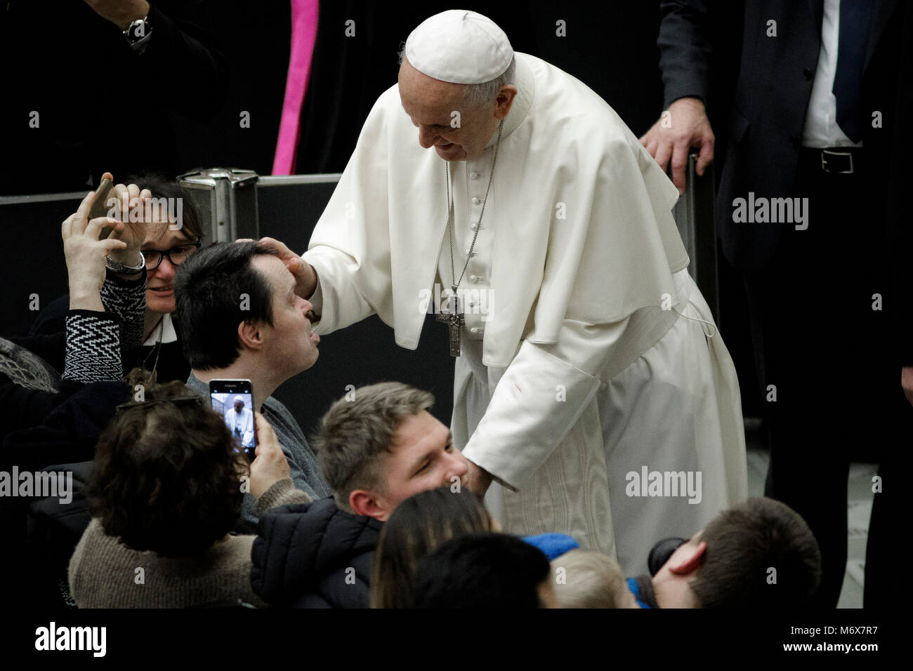 Papal audience hall hi-res stock photography and images - Alamy