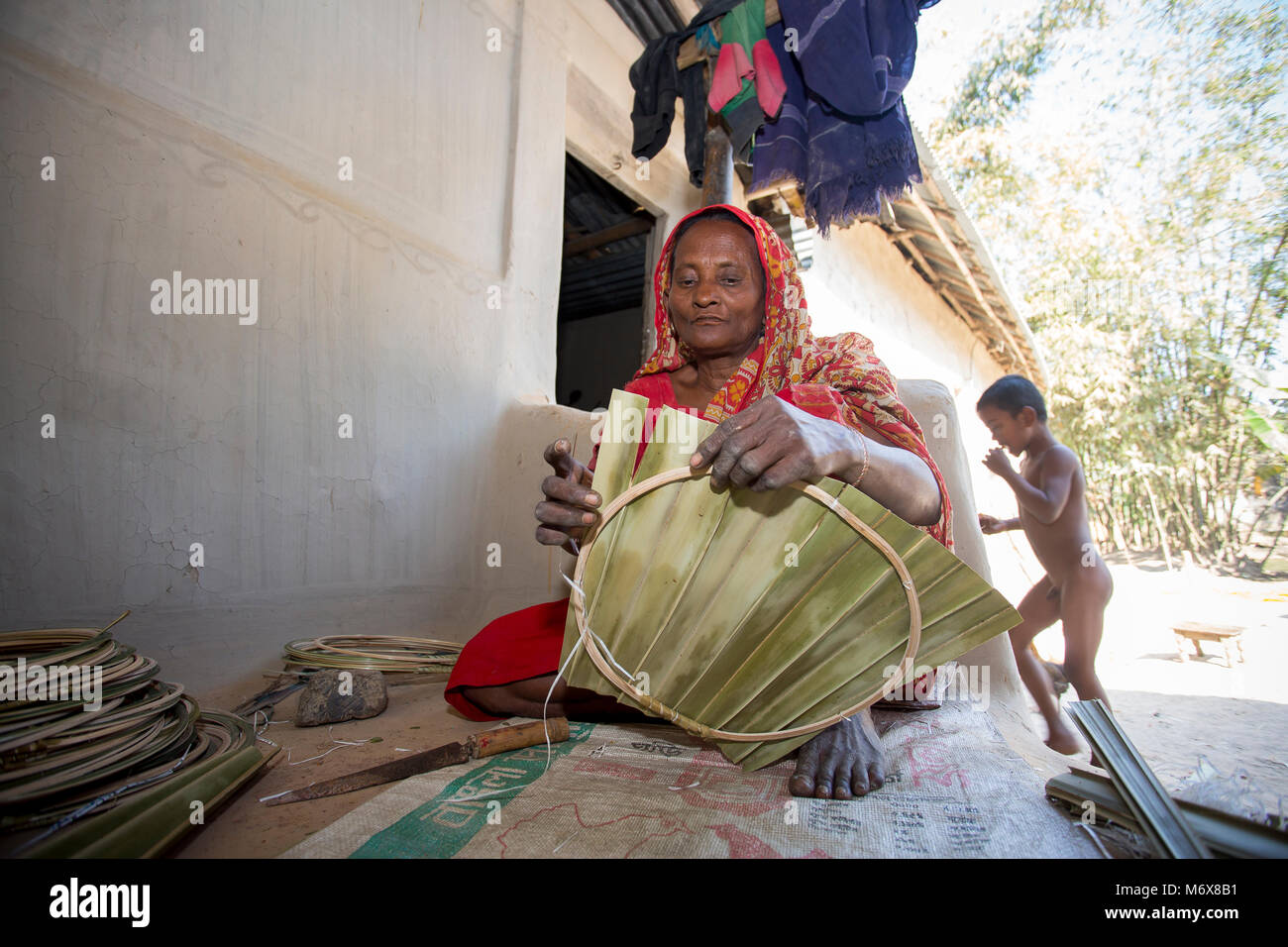 Palmyrah fan (Taal pata’r Pakha Stock Photo - Alamy