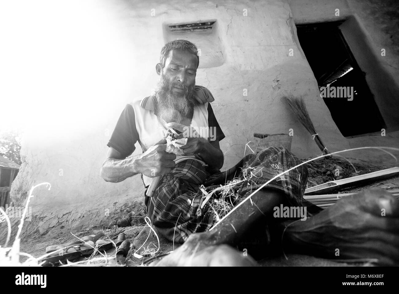 Palmyrah fan (Taal pata’r Pakha Stock Photo - Alamy
