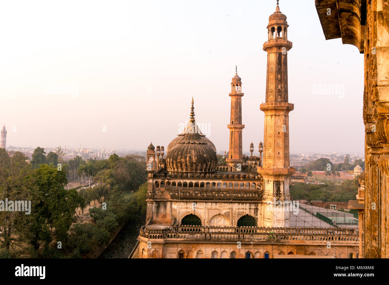 Lucknow mughal architecture hi-res stock photography and images - Alamy