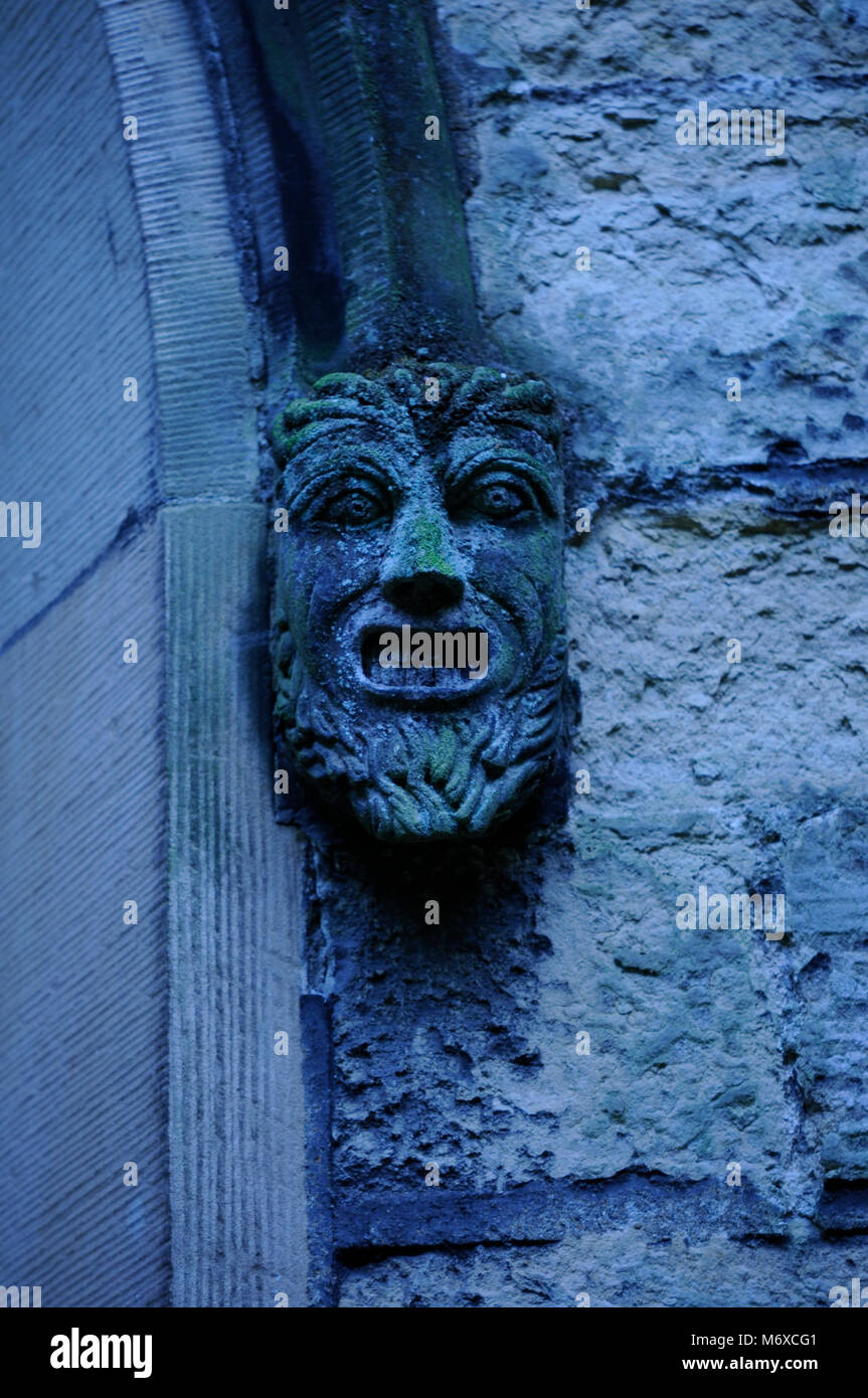 Ancient gargoyle hi-res stock photography and images - Alamy