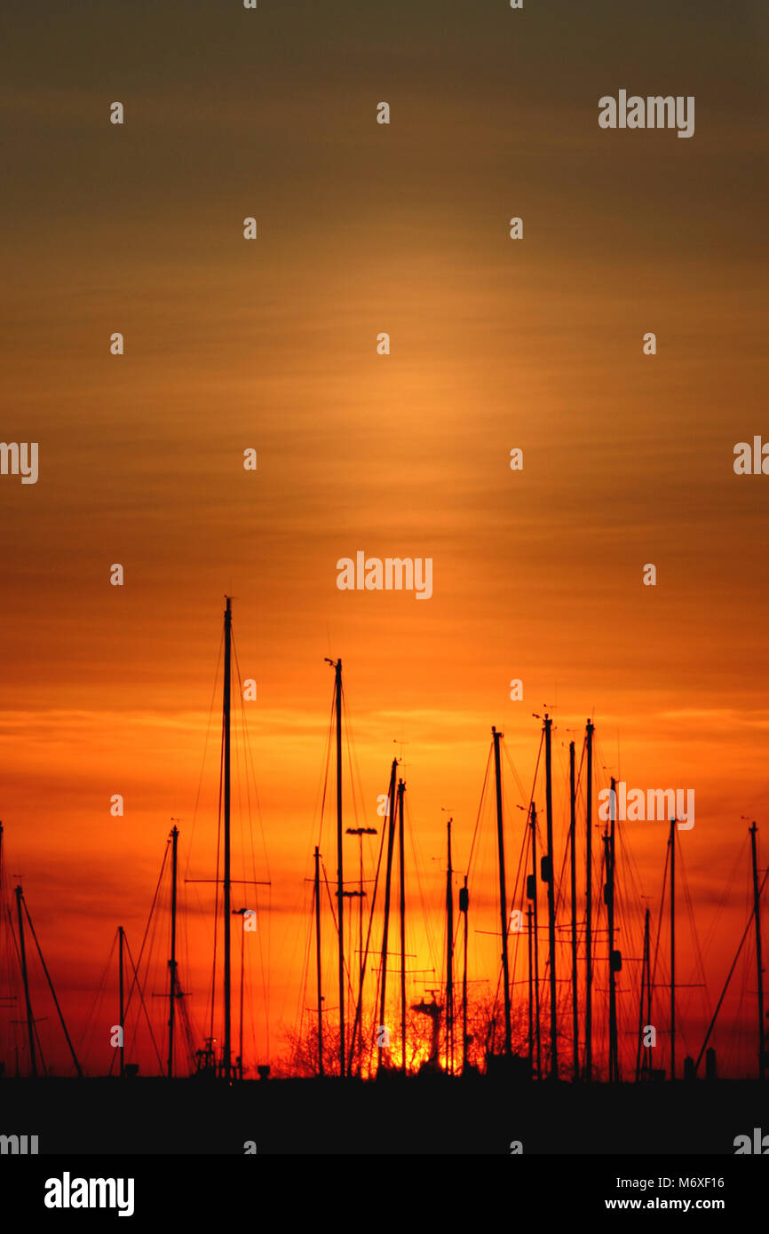 Southampton Sailing Sunset Stock Photo - Alamy