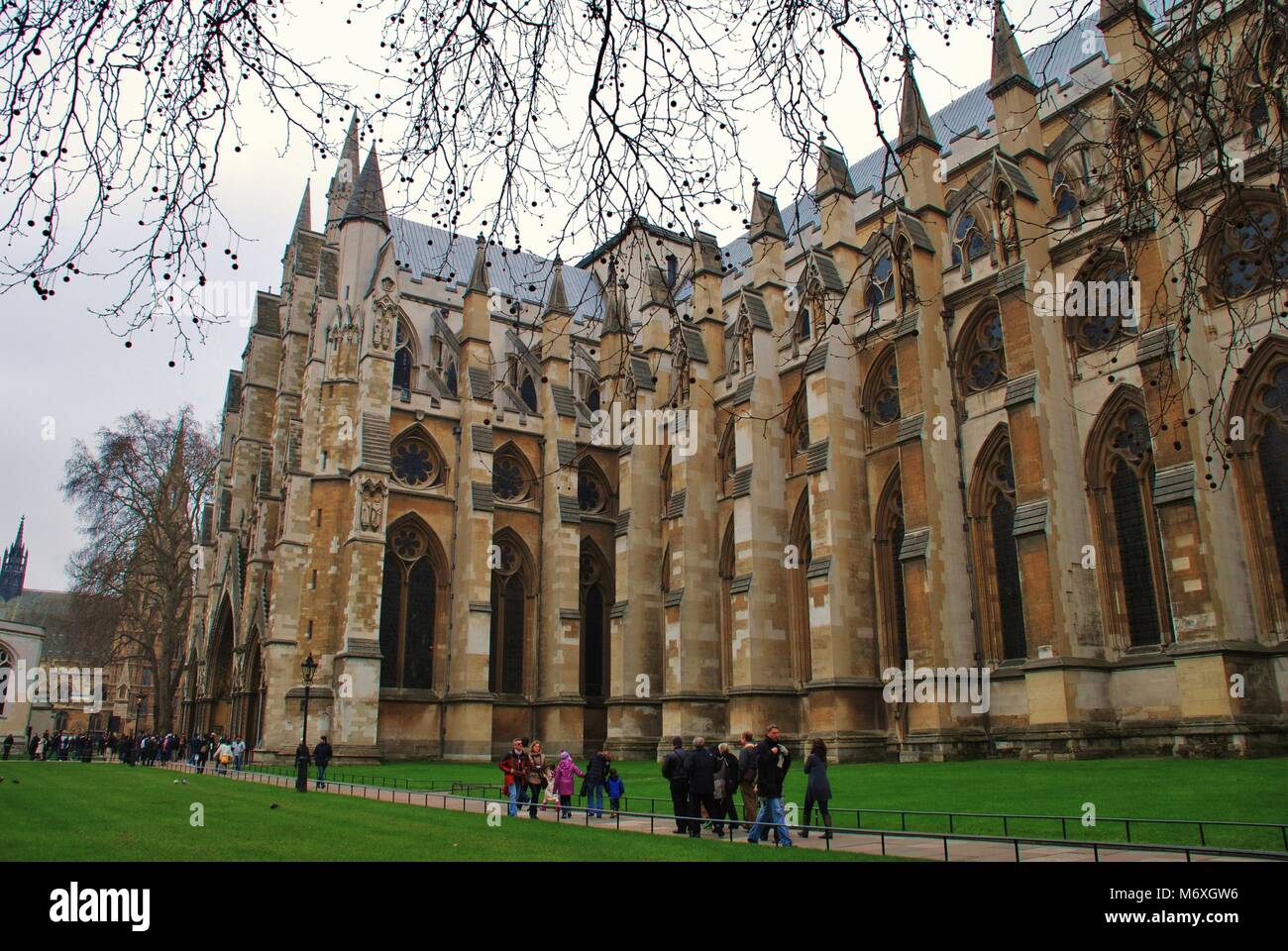 Exterior of westminster abbey hi-res stock photography and images - Alamy