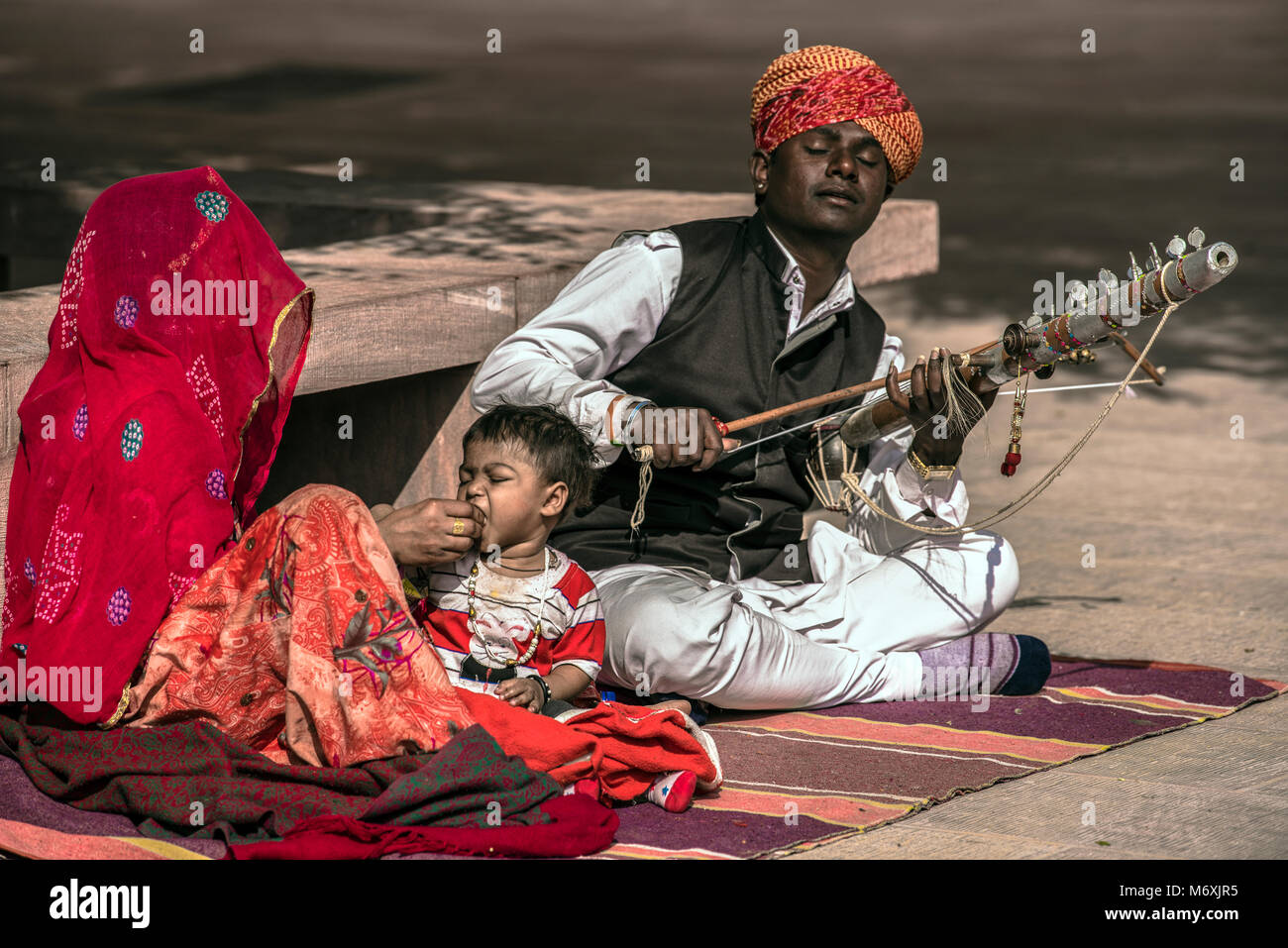 Ravan hatta hi-res stock photography and images - Alamy