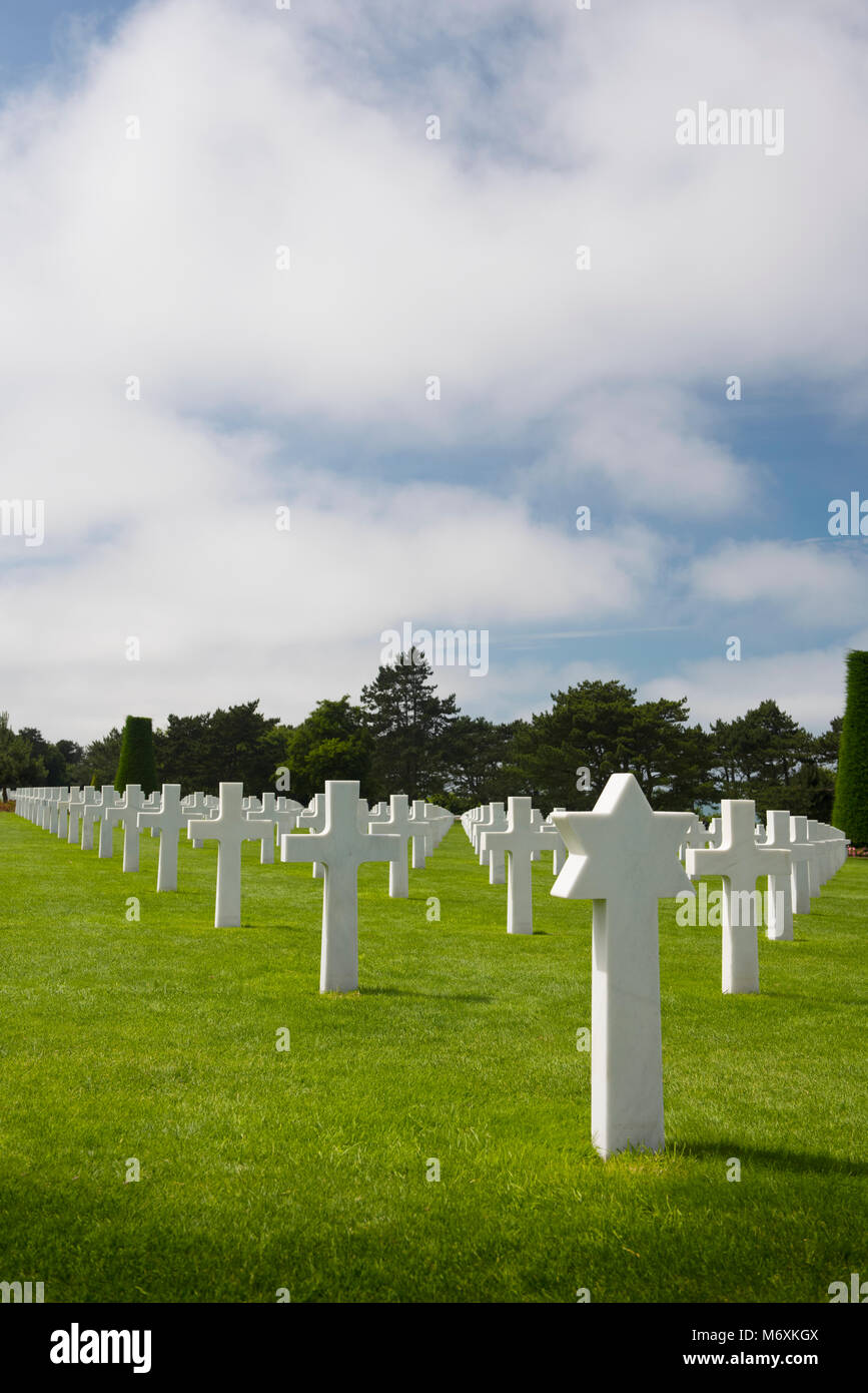 American ww2 cemetery normandy hi-res stock photography and images - Alamy