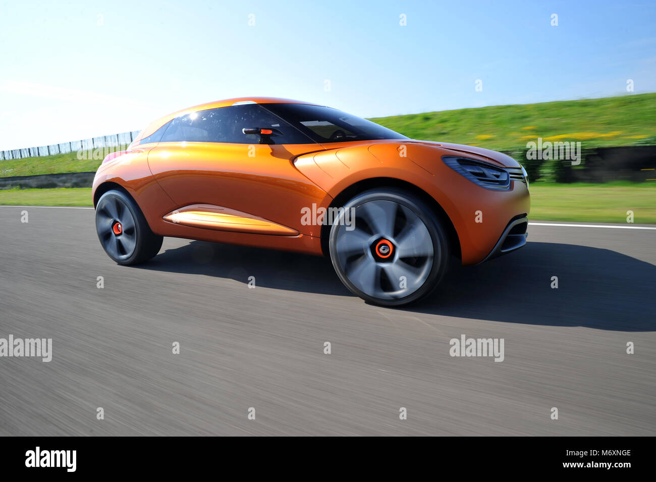 2011 Renault Captur concept car, French SUV coupe project Stock Photo ...