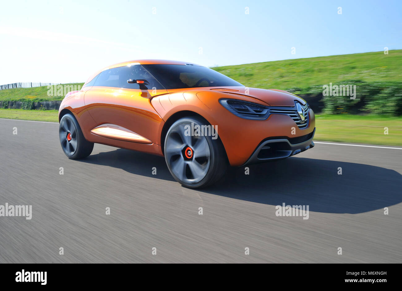 2011 Renault Captur concept car, French SUV coupe project Stock Photo ...