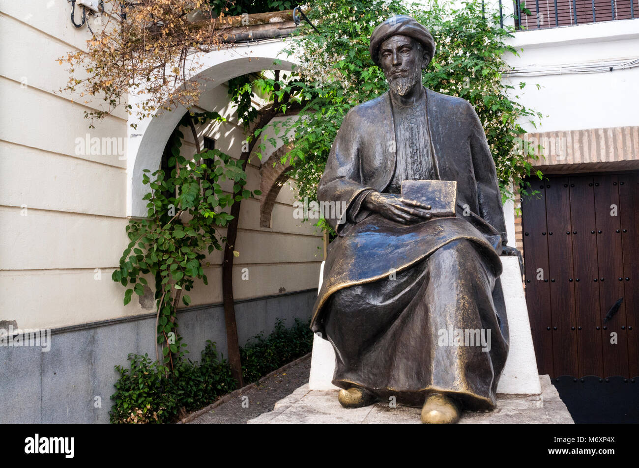 Maimonides statue hi-res stock photography and images - Alamy