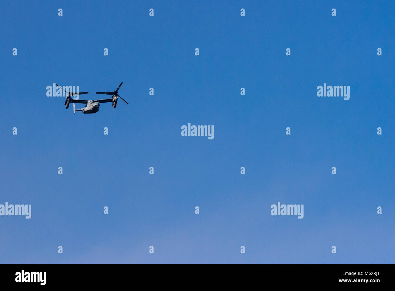 Tilt rotor military aircraft hi-res stock photography and images - Alamy