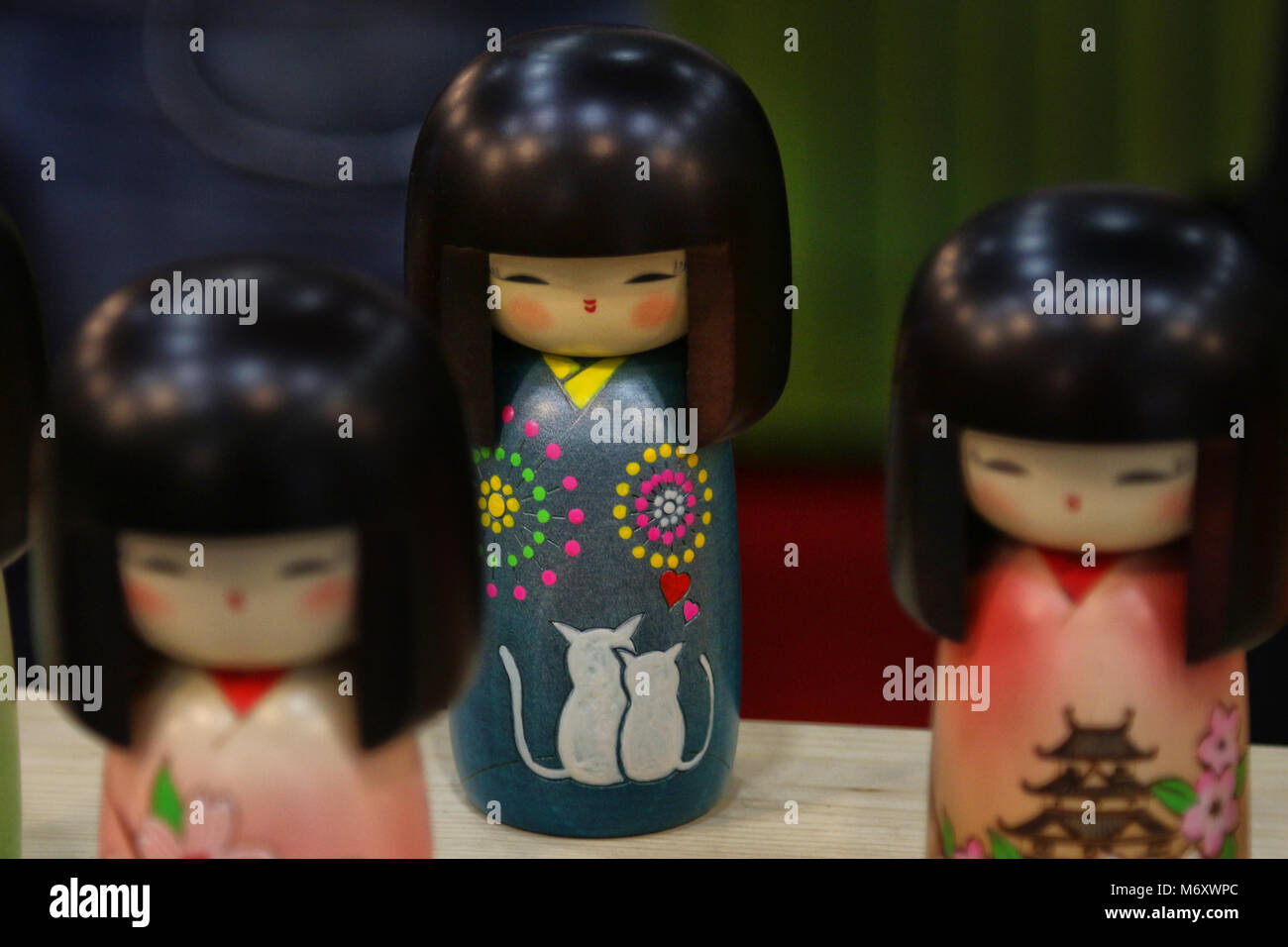 Kokeshi dolls hi-res stock photography and images - Alamy