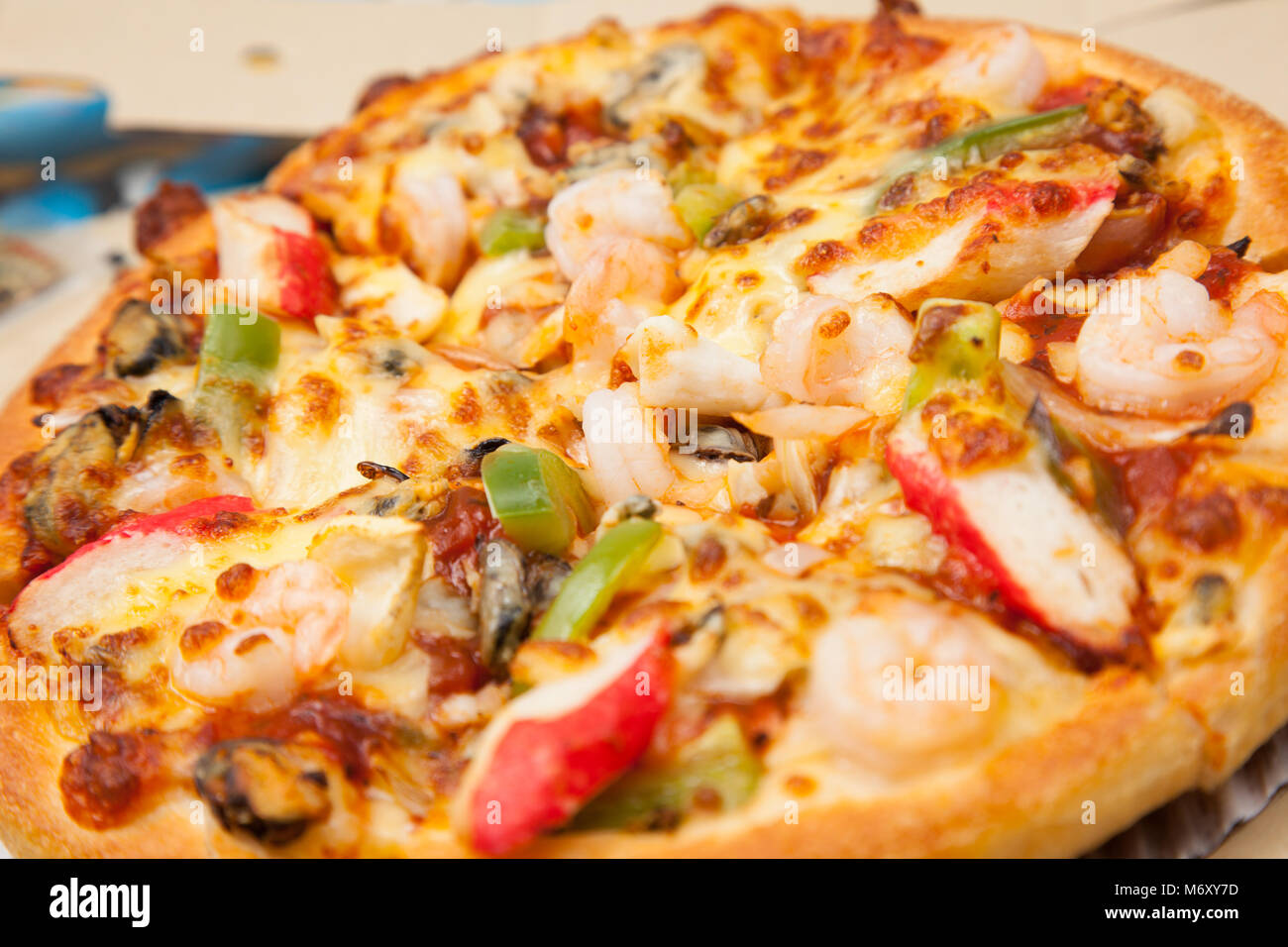 Hot juicy tasty pizza cheese hi-res stock photography and images - Alamy