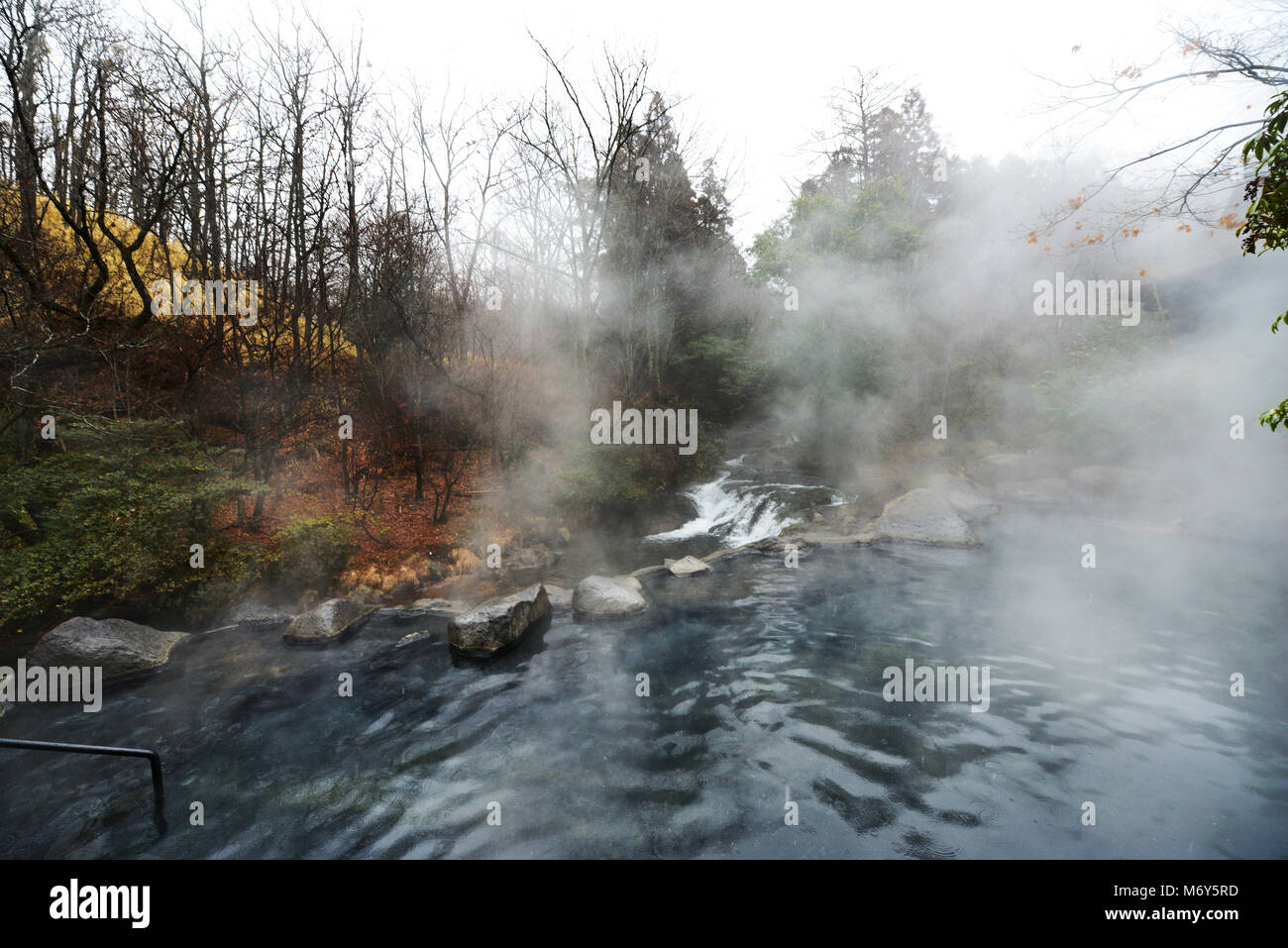 The riverside Yamamizuki Rotenburo ( outdoor hot spring bath ) in ...