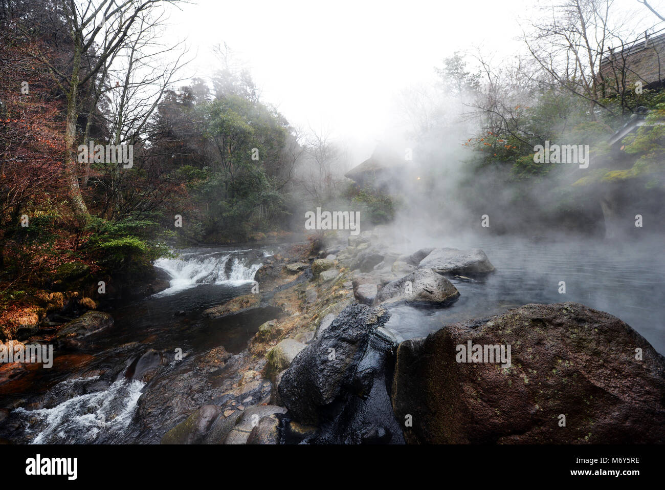 The riverside Yamamizuki Rotenburo ( outdoor hot spring bath ) in ...