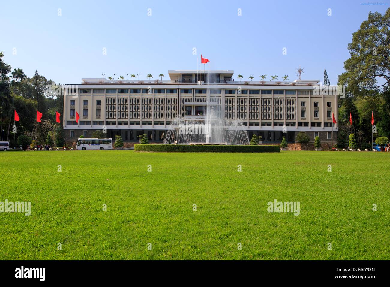 The front entrance to the Independence Palace, Saigon, Ho Chi Minh City ...