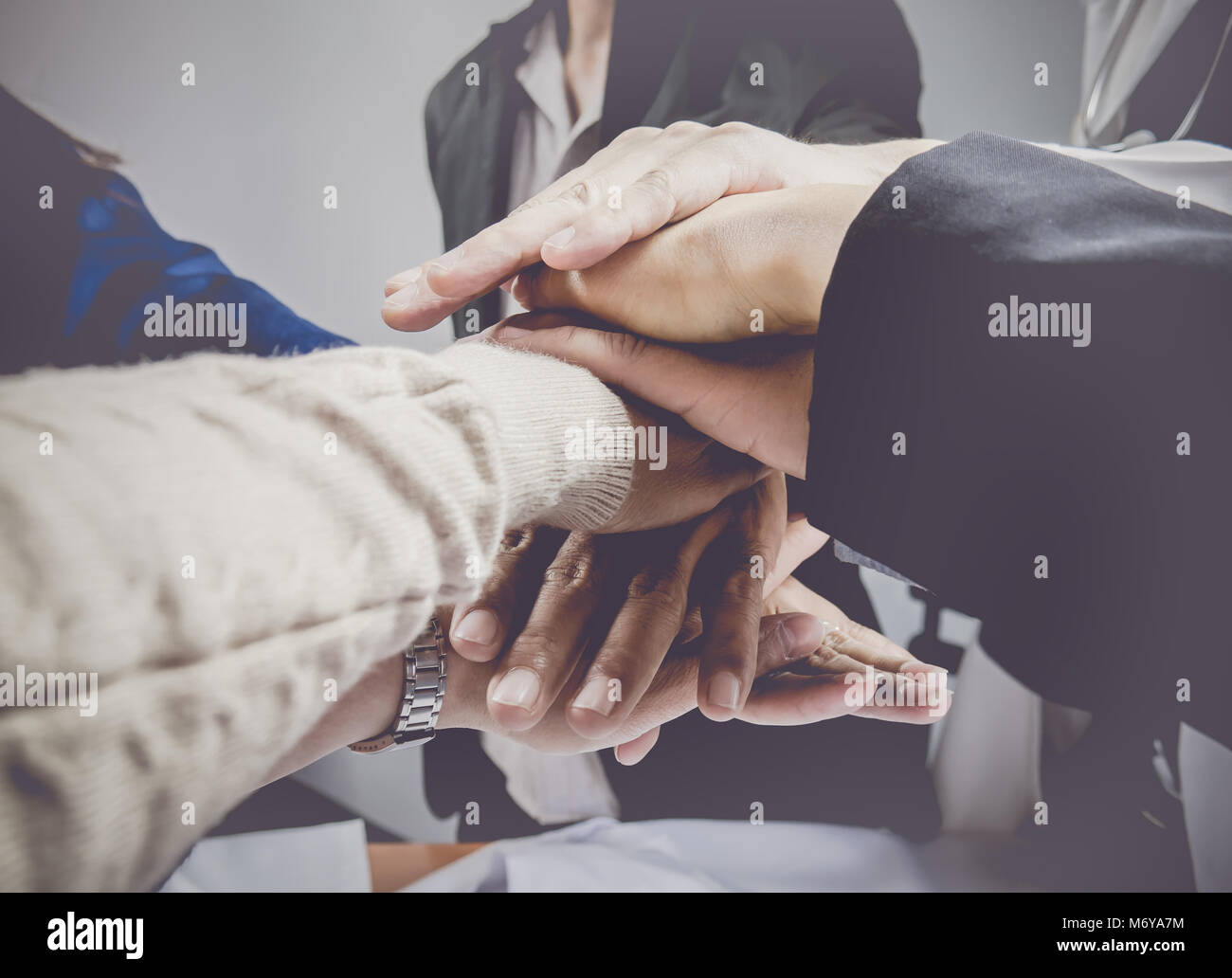 Teamwork hands hi-res stock photography and images - Alamy
