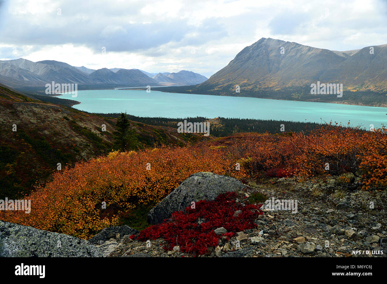 Teetering Rock, Upper Twin Lakes Stock Photo - Alamy