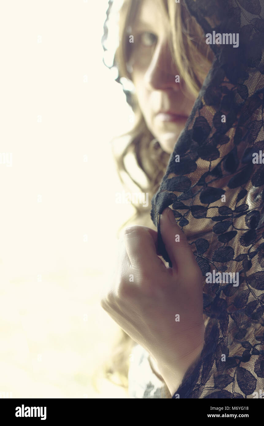 Spanish lace mantilla hi-res stock photography and images - Alamy