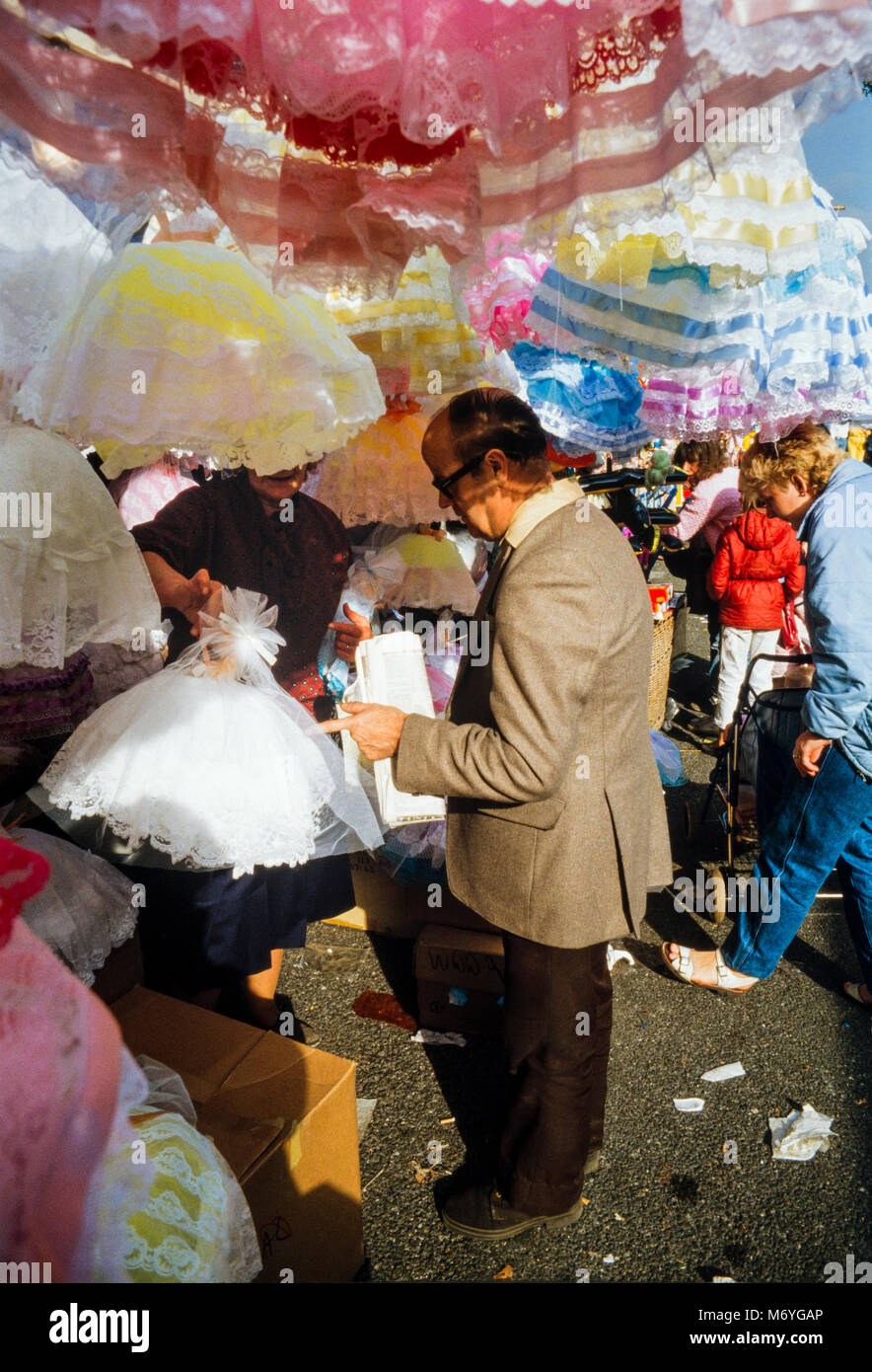 Girls fairs hi-res stock photography and images - Alamy