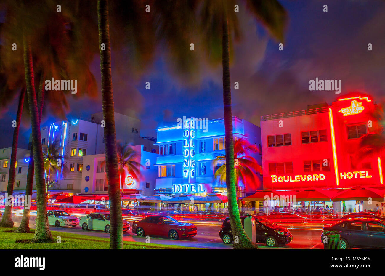 Muscle beach florida hi-res stock photography and images - Alamy
