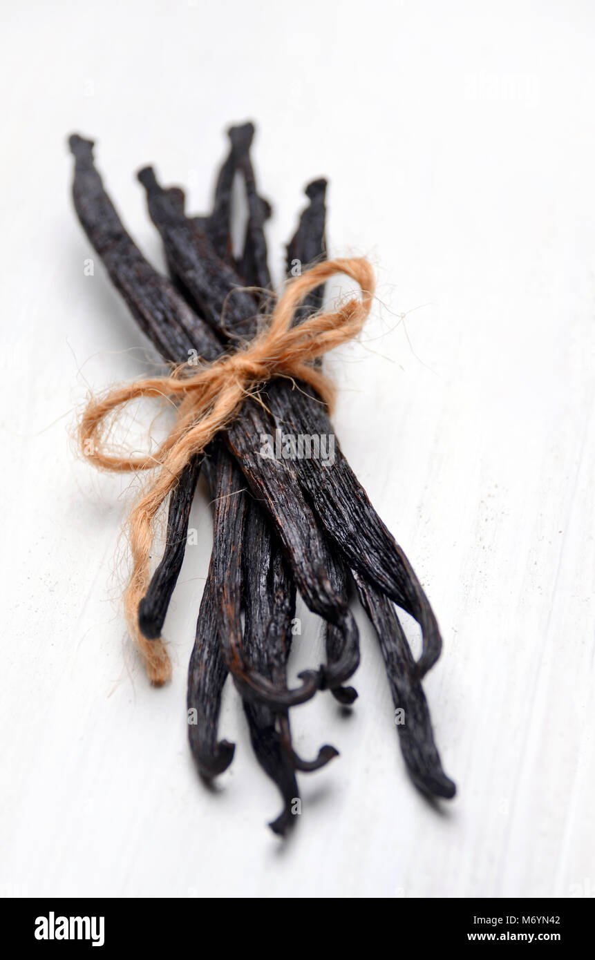 vanilla pods high resolution image Stock Photo - Alamy