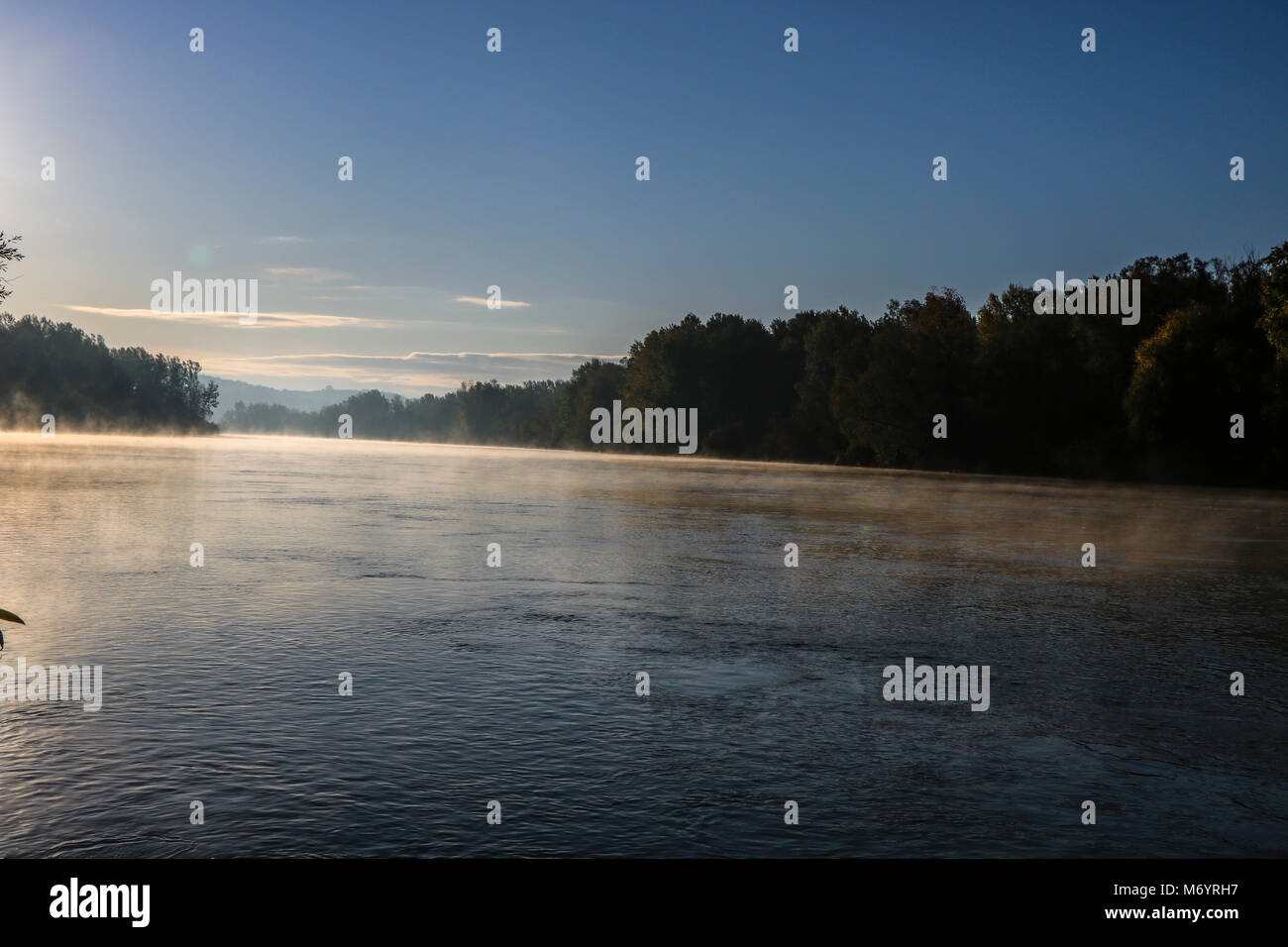 River photoshoot hi-res stock photography and images - Alamy