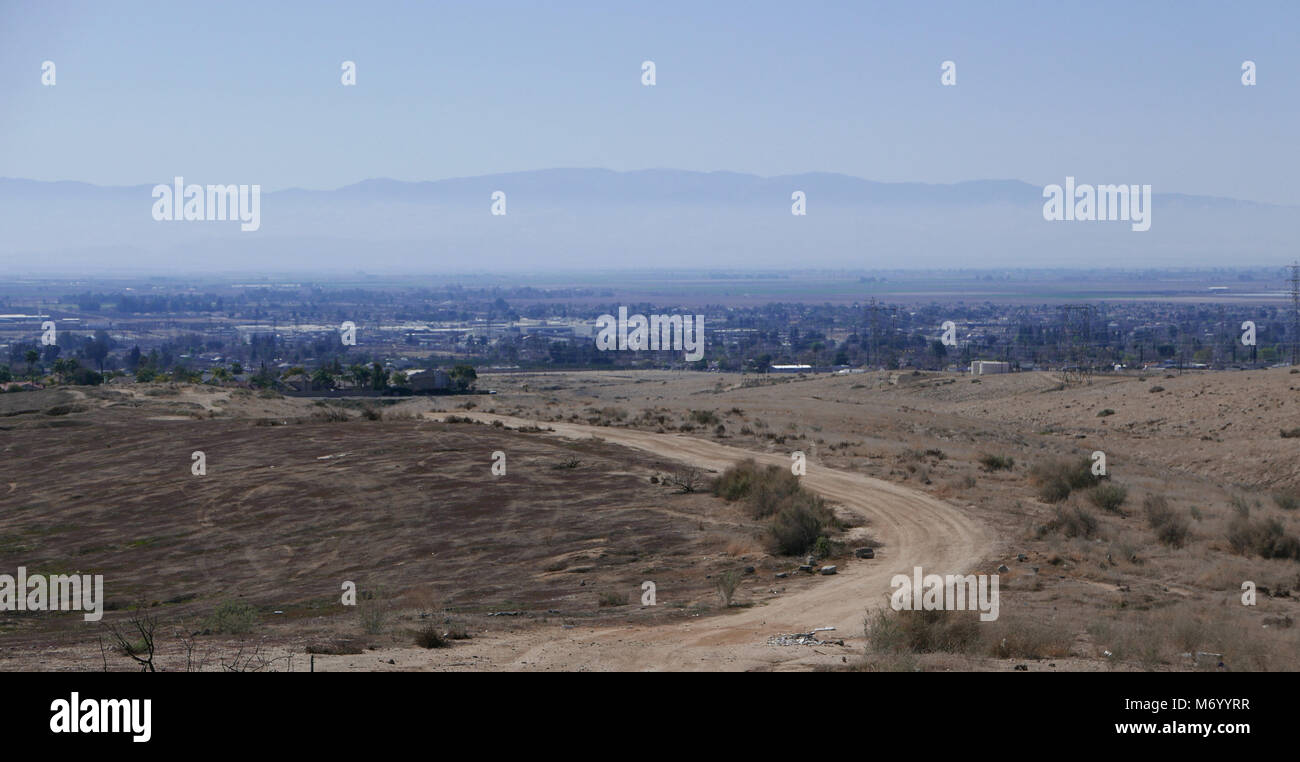 Ranch land near Bakerfield, California. Photo by Dennis Brack Stock ...