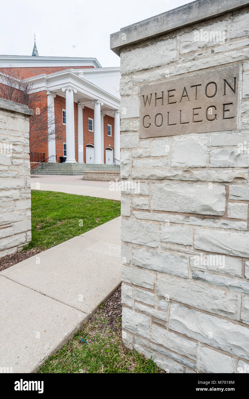 College school building buildings hi-res stock photography and images ...