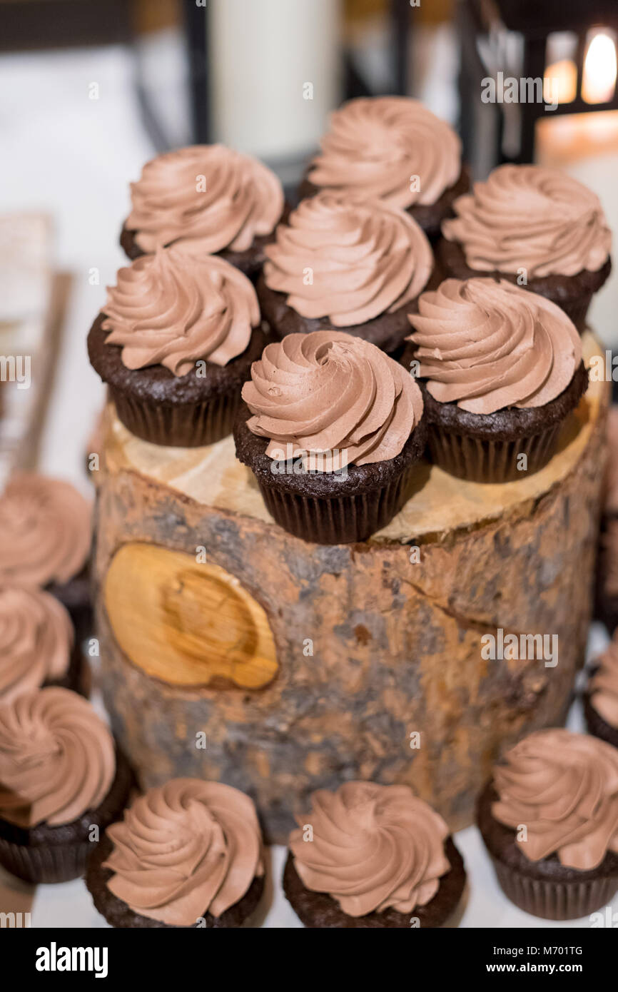 Desserts table hi-res stock photography and images - Alamy