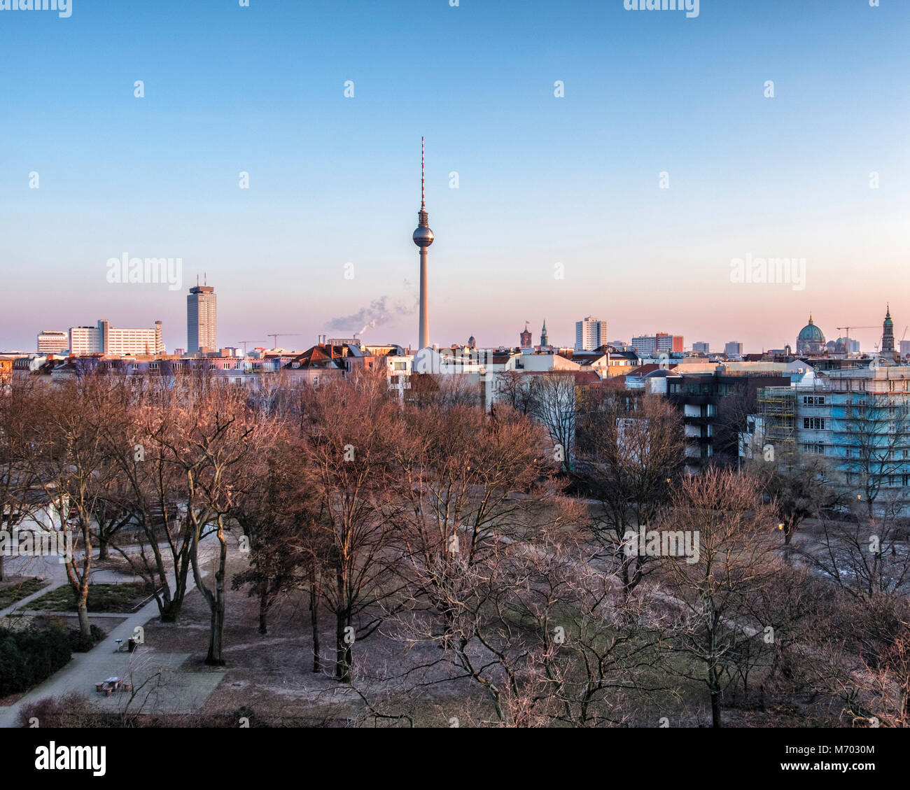 Berlin Mitte, City skyline, Urban Winter landscape view of Weiinbergweg ...
