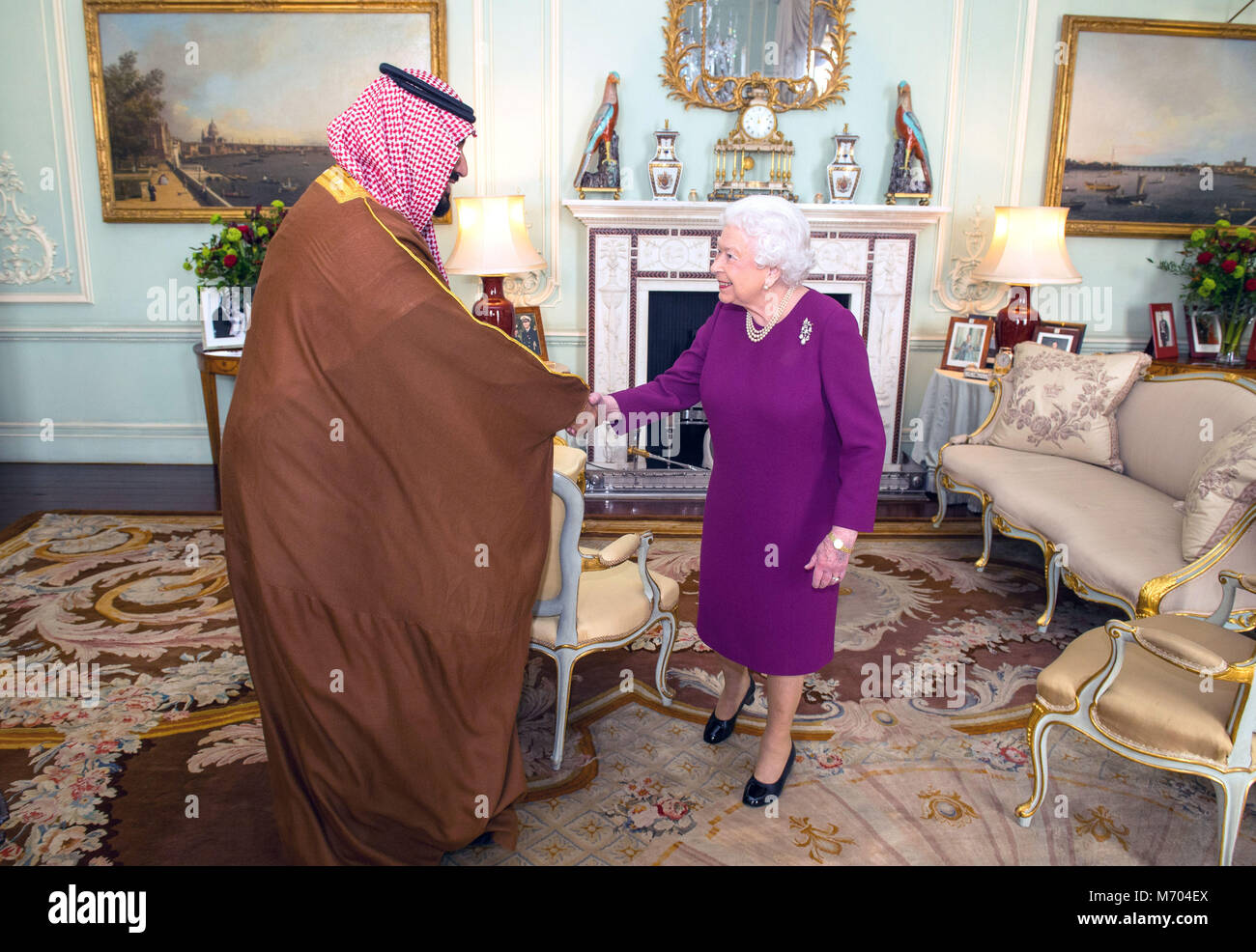 Queen Elizabeth II greets Mohammed bin Salman, the Crown Prince of ...