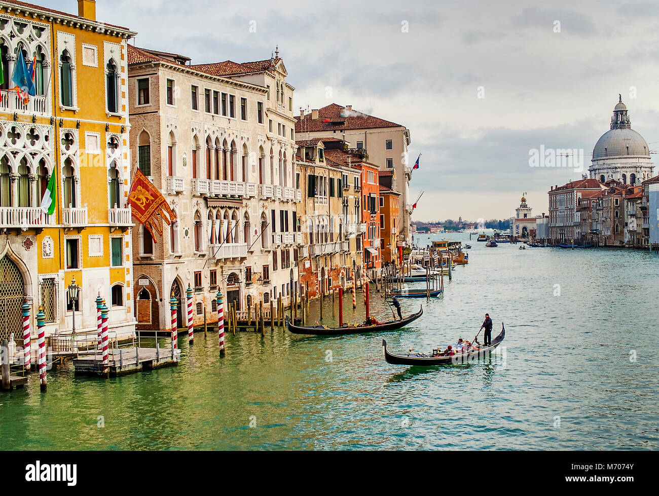 Traditional venice architecture hi-res stock photography and images - Alamy