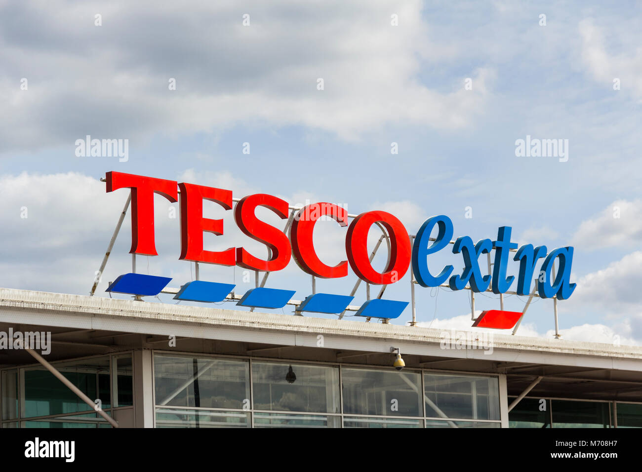 Tesco extra shop sign logo hi-res stock photography and images - Alamy