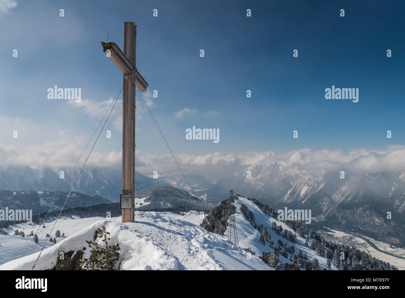 Winter snow scenes in the mountains of the Sellrain Alps in the ...