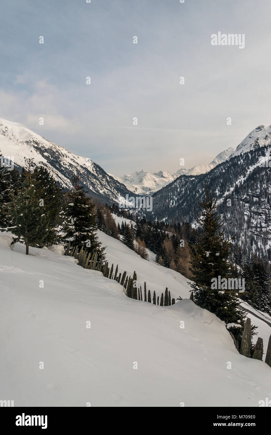 Winter snow scenes in the mountains of the Sellrain Alps in the ...