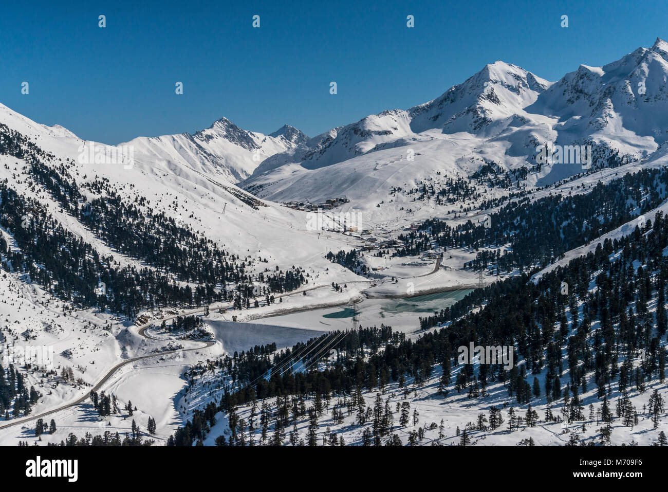 Winter snow scenes in the mountains of the Sellrain Alps in the ...