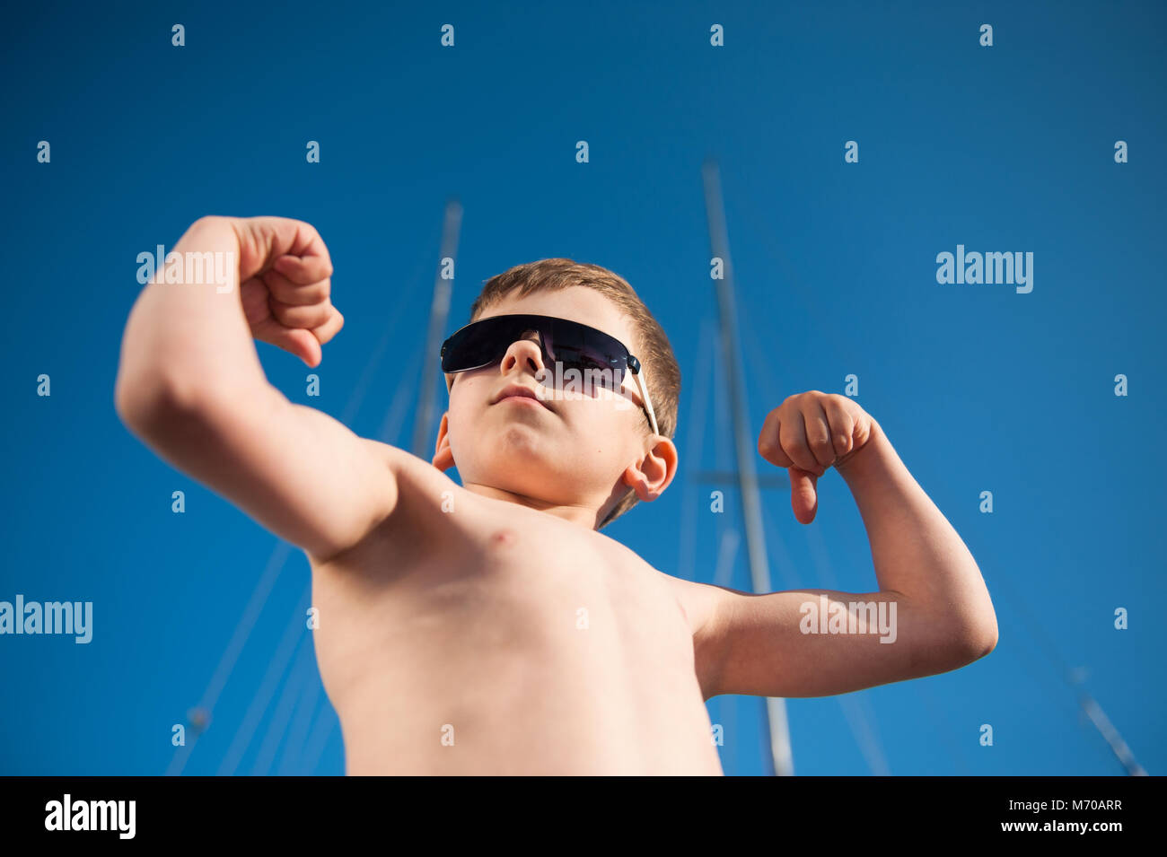 Strong body form hi-res stock photography and images - Alamy