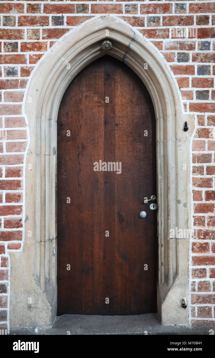 Gothic doors hi-res stock photography and images - Alamy