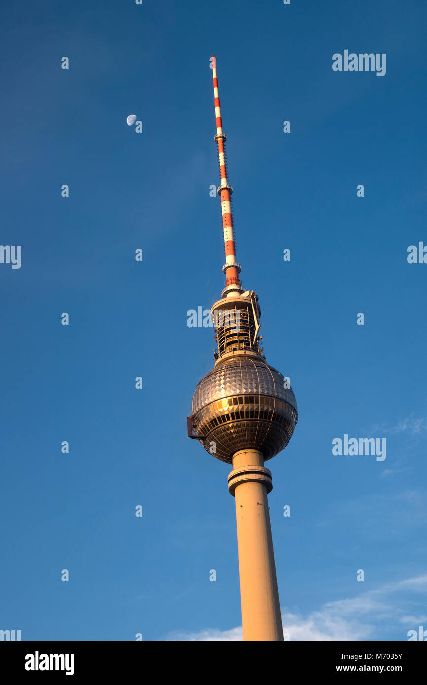 Berliner Fernsehturm Television Tower, Berlin, Germany. 368m-tall tower ...