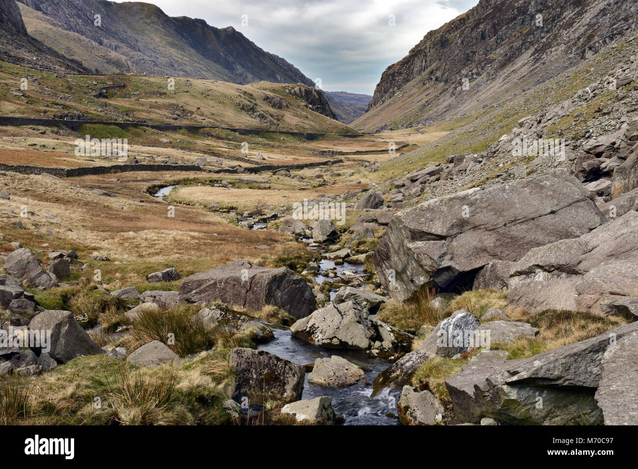 Llanberis Pass lies between the Snowdon and Glyderau mountain ranges in ...