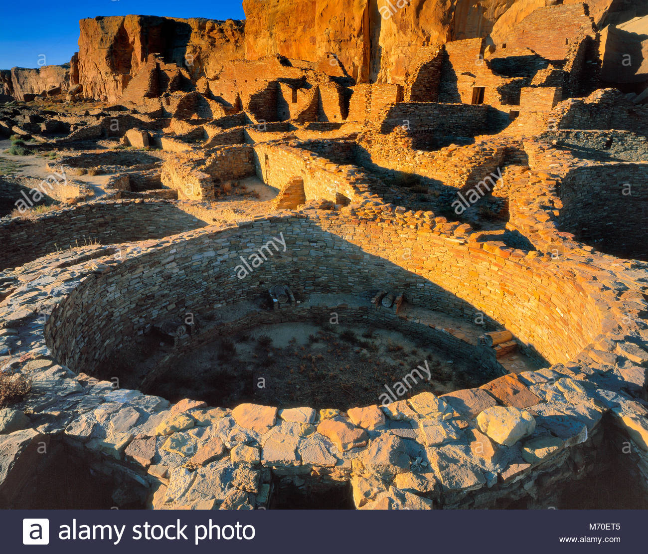 Pueblo Indian Kiva Stock Photos & Pueblo Indian Kiva Stock Images - Alamy