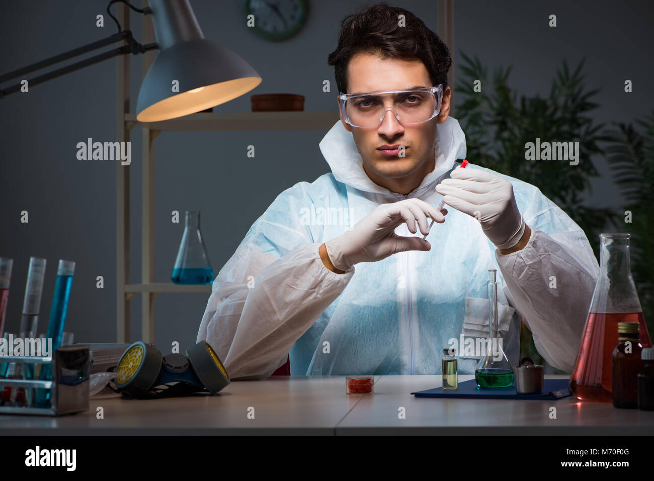 Medicine drug researcher working in lab Stock Photo - Alamy