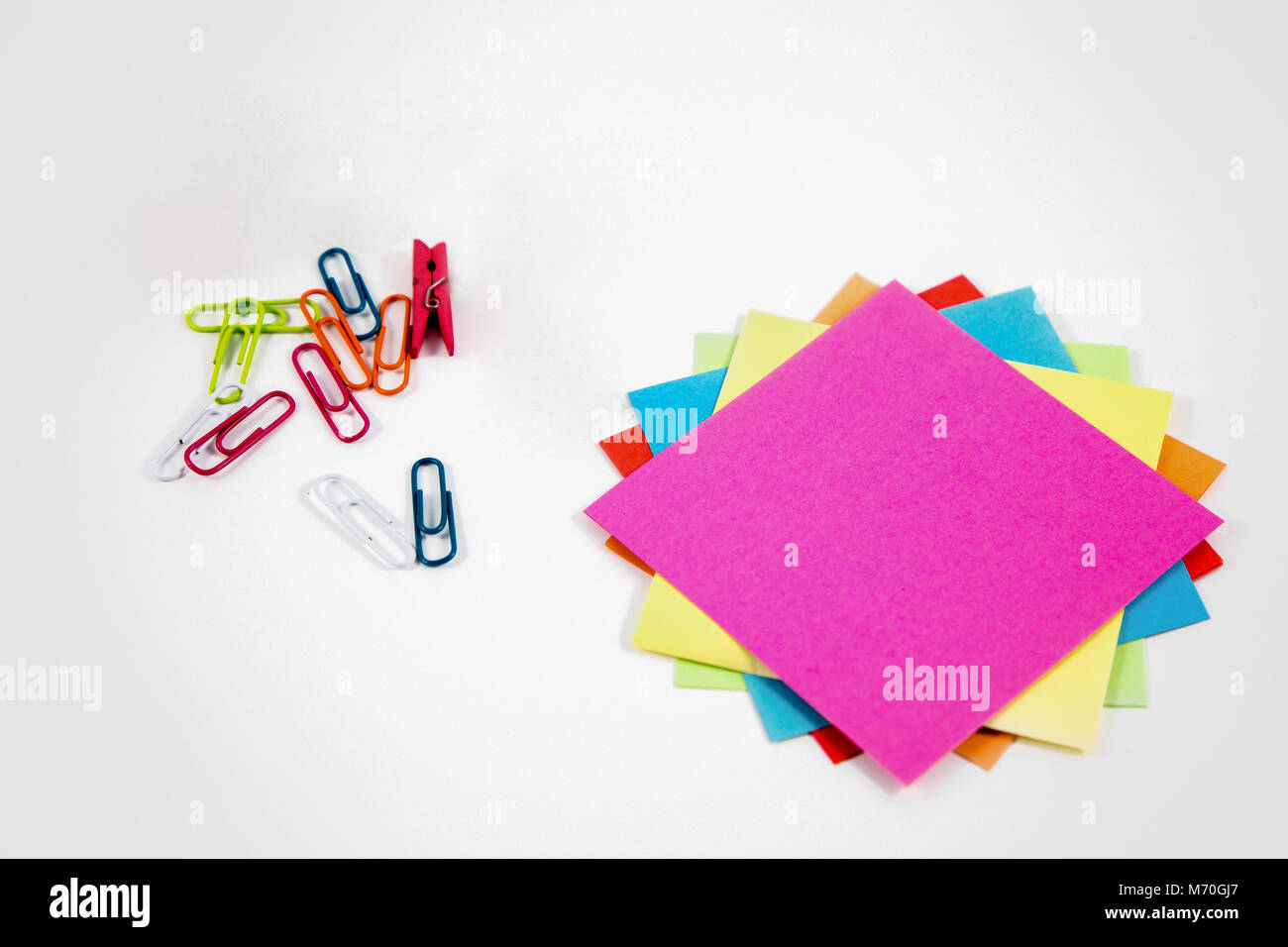 Orange post it notes hi-res stock photography and images - Alamy