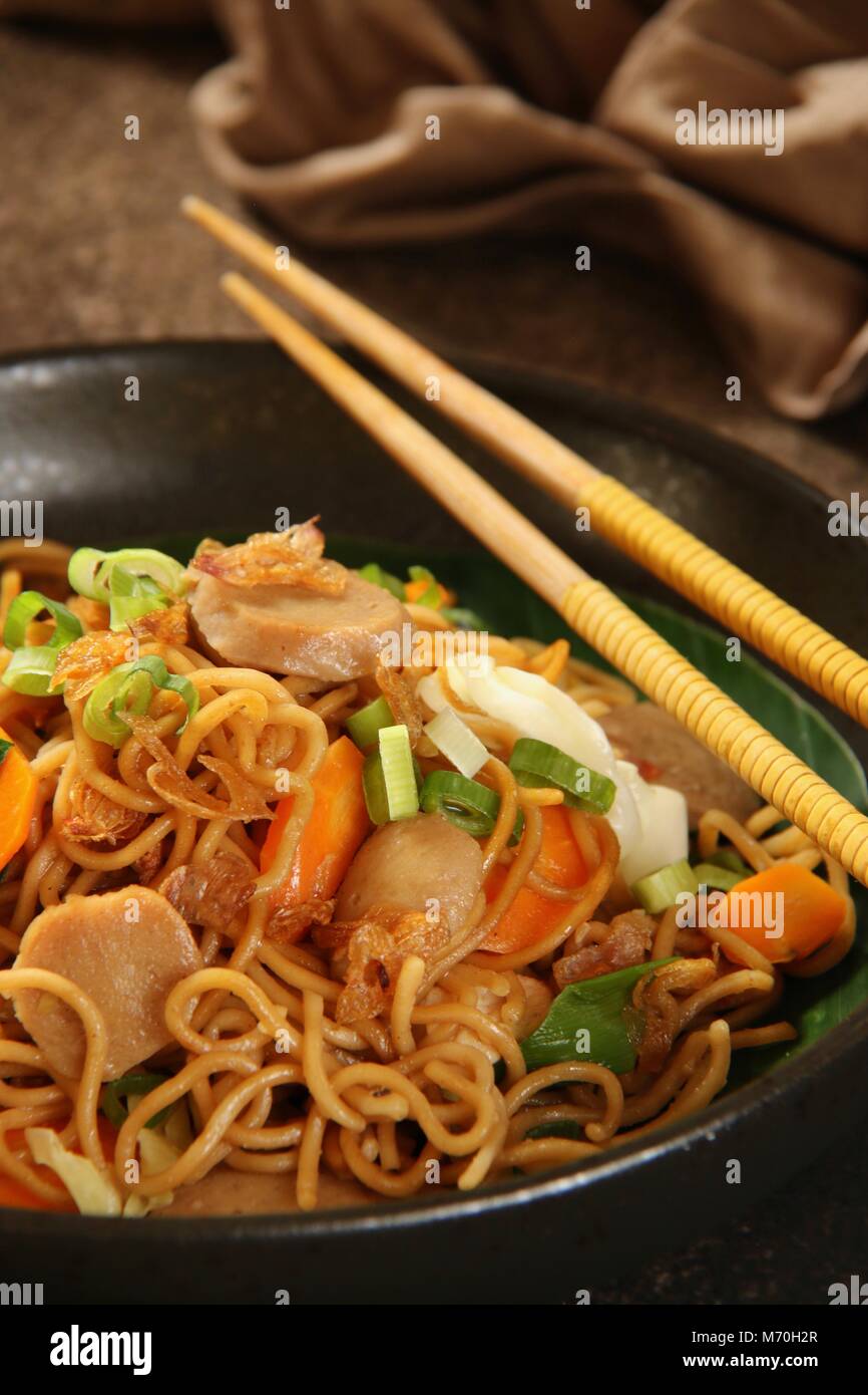 Mee goreng hi-res stock photography and images - Alamy