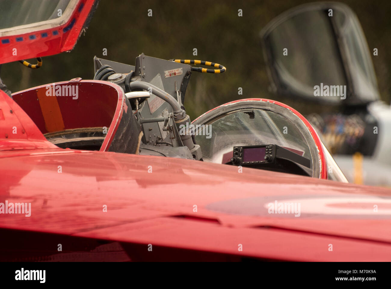 Red arrow british royal hi-res stock photography and images - Alamy
