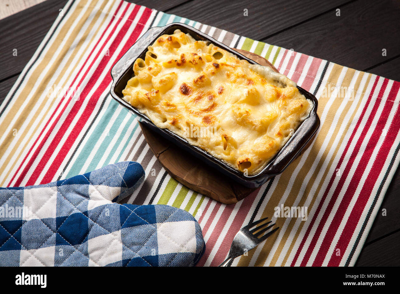 Mac and cheese Stock Photo - Alamy