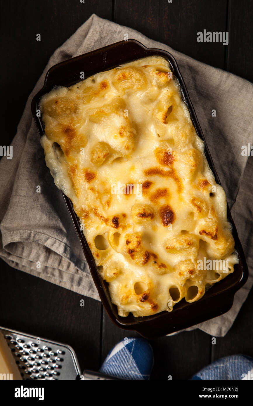 Mac and cheese Stock Photo - Alamy
