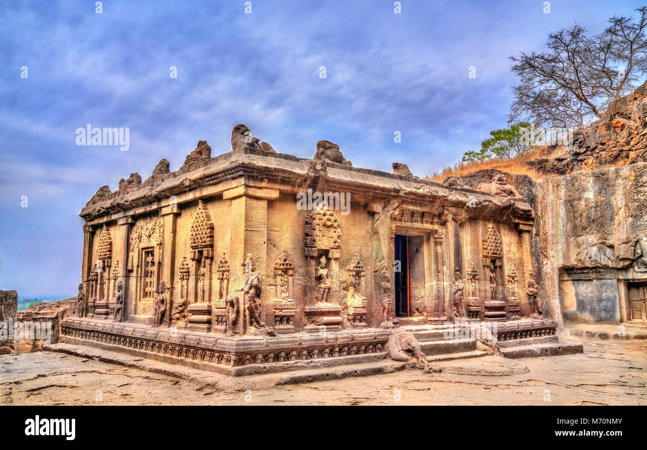 Kailasa temple hindu ellora caves hi-res stock photography and images ...