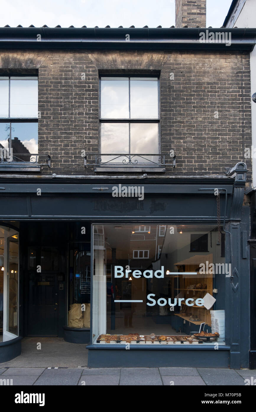 Additive free bread hi-res stock photography and images - Alamy