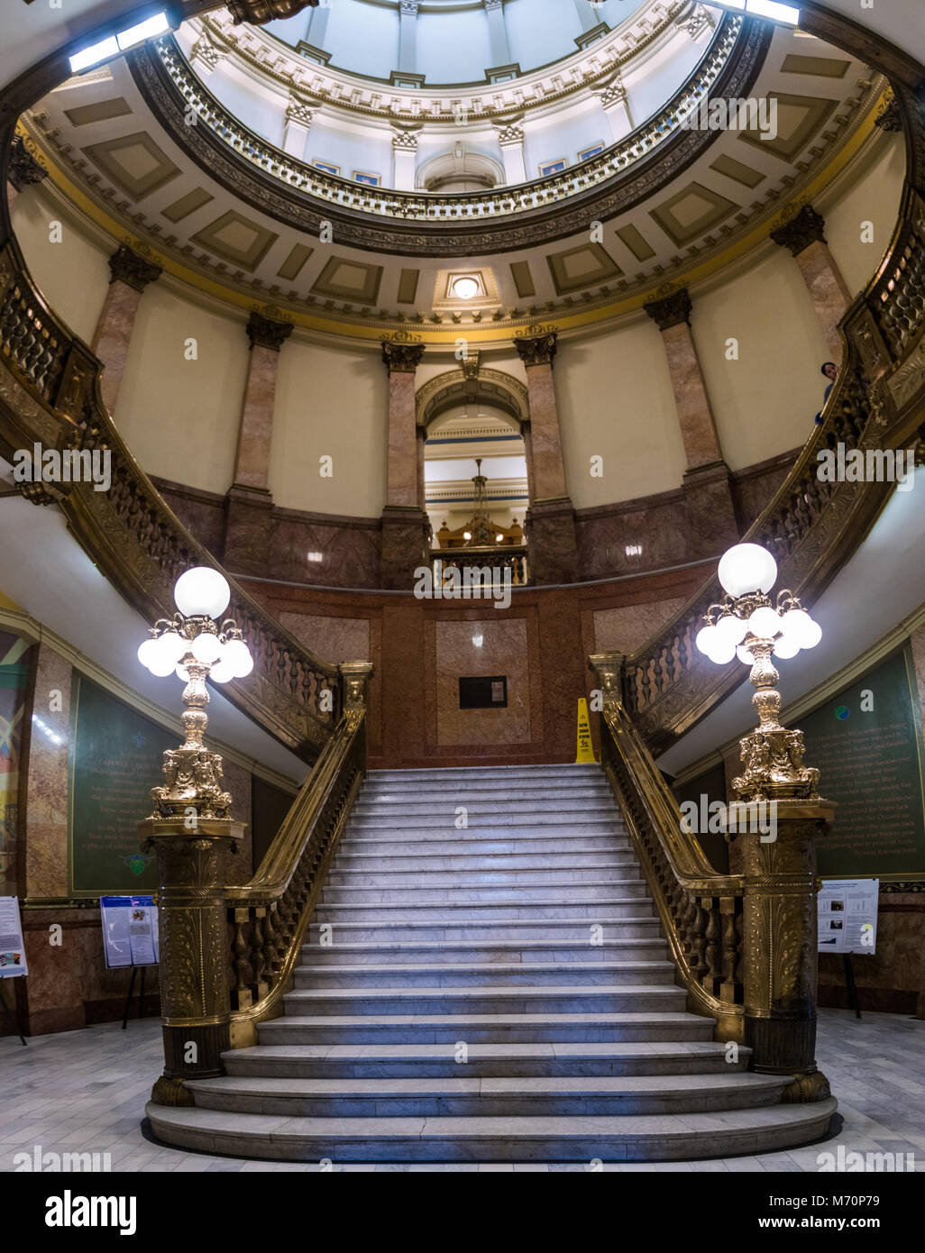 Colorado state capitol golden dome hi-res stock photography and images ...